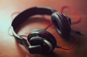 » PERANGKAT INPUT DAN OUTPUT: Pengertian, Fungsi & Contoh I/O Komputer ...